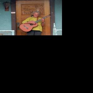 Gutsy woman, 'Gutless' book | Books and Literature | azdailysun.com