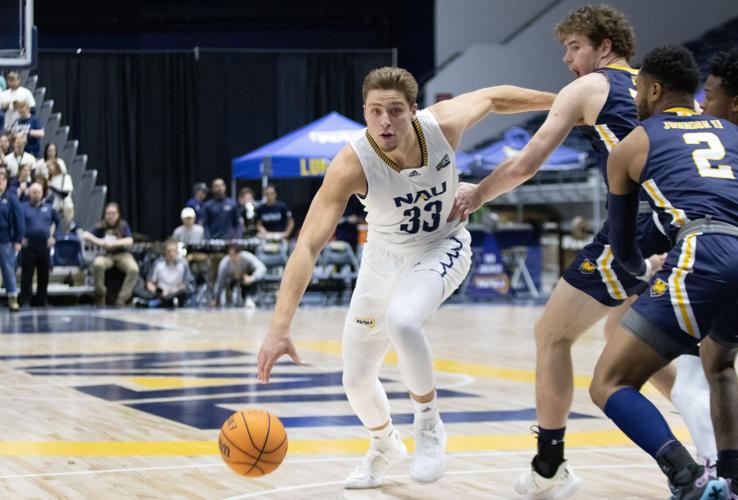 Defense, Fuller's 25 boost NAU men in streak-snapping win | Local ...