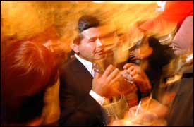 Renzi surges to early lead | | azdailysun.com