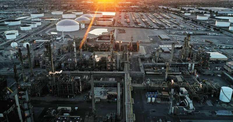 Phillips 66 announces permanent refinery shutdown in California ...