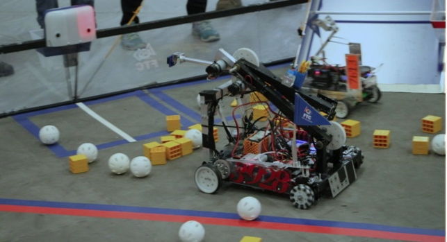 CocoNuts and AstroNuts kick off robotics season