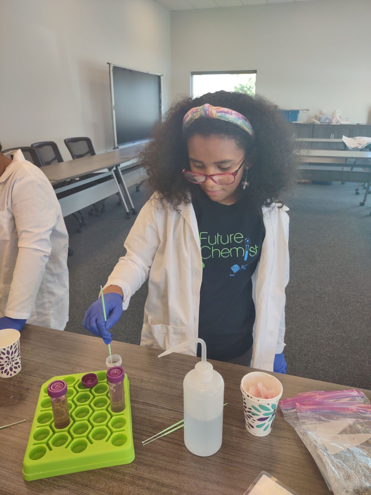 TGen researchers lead STEM program at Kinsey Elementary | Education ...