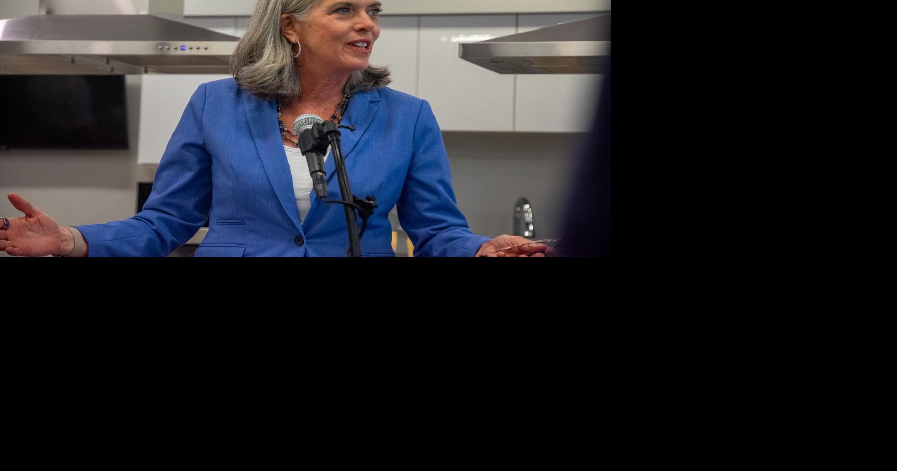 Massachusetts Rep. Clark calls on GOP to swear in new lawmaker who ...