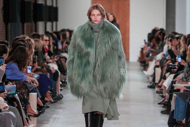 Michael Kors' layered luxury rounds out New York Fashion Week ...