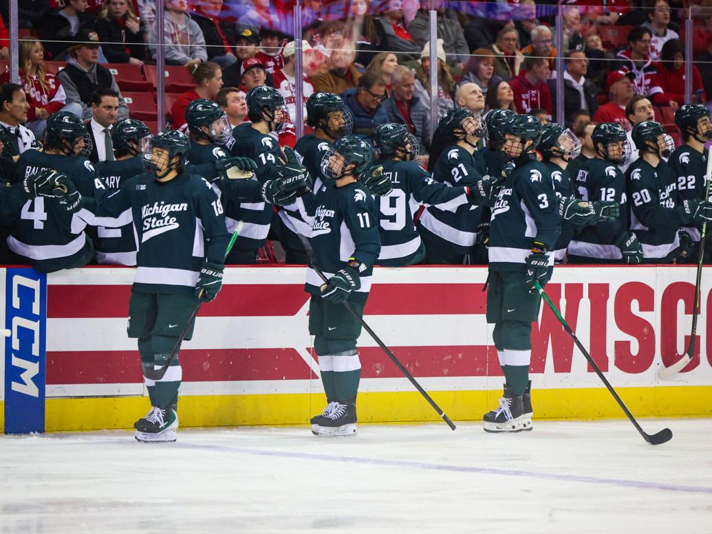 Photos: Wisconsin men's hockey wraps up series vs. Michigan State