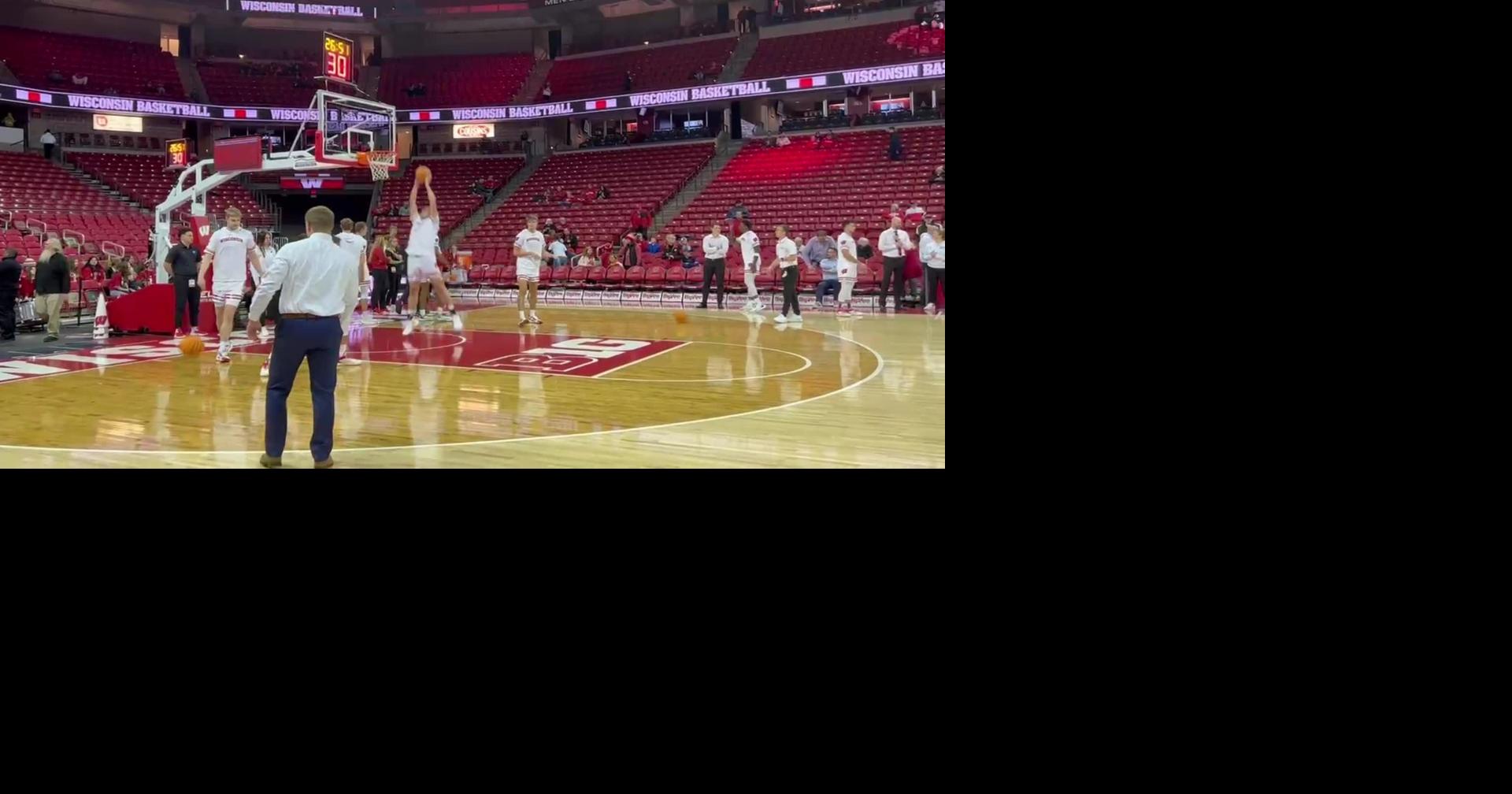 Wisconsin men's basketball warms up ahead of matchup with Western Illinois