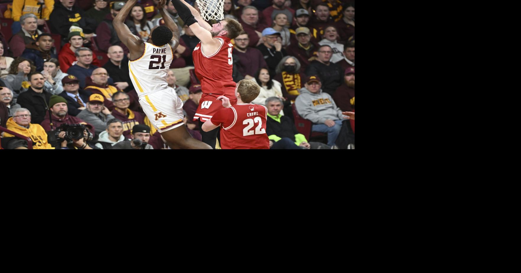 Tyler Wahl delivers in final Wisconsin game at Minnesota