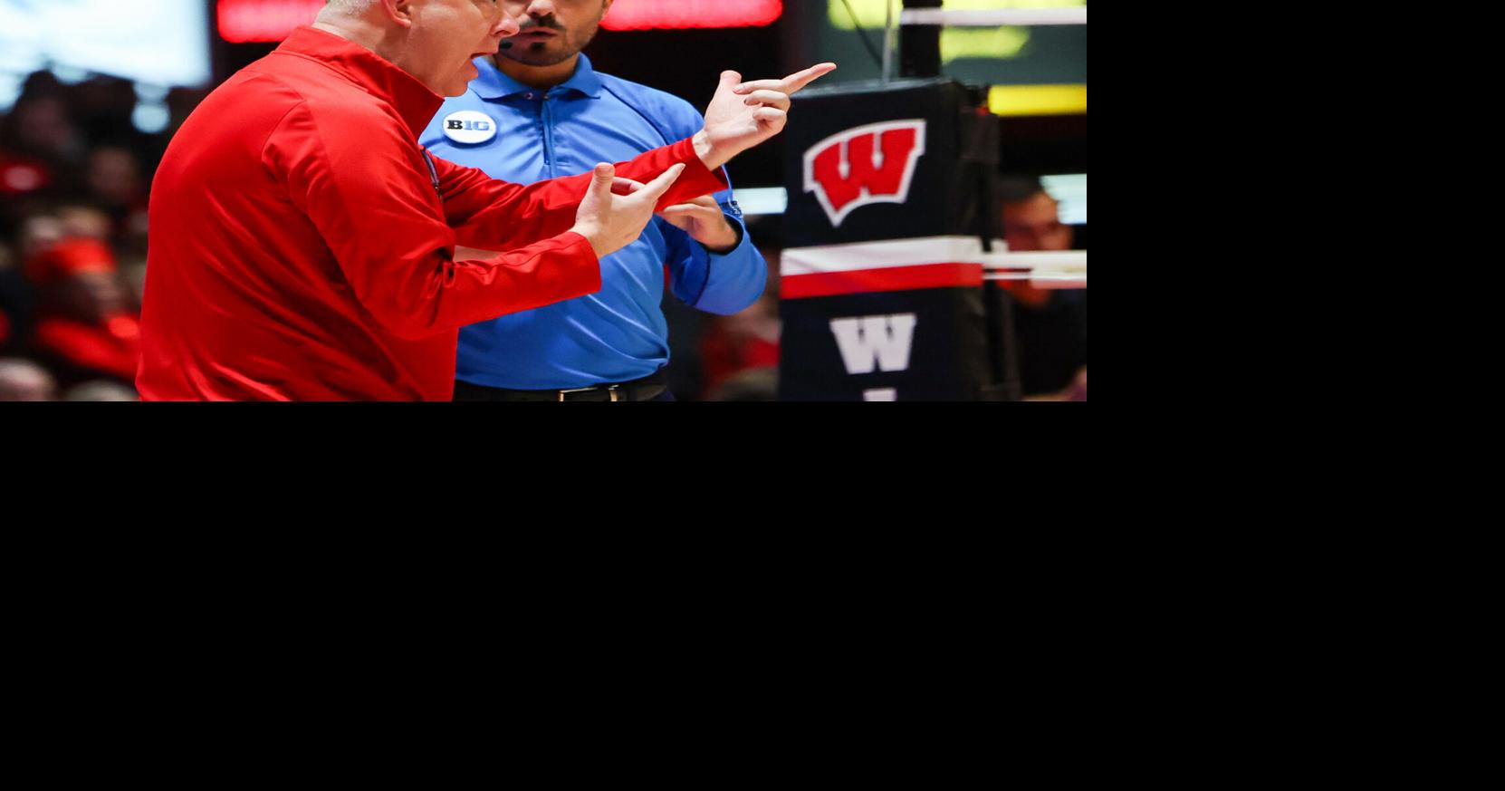 Wisconsin volleyball flips Isabelle Hoppe from Penn State