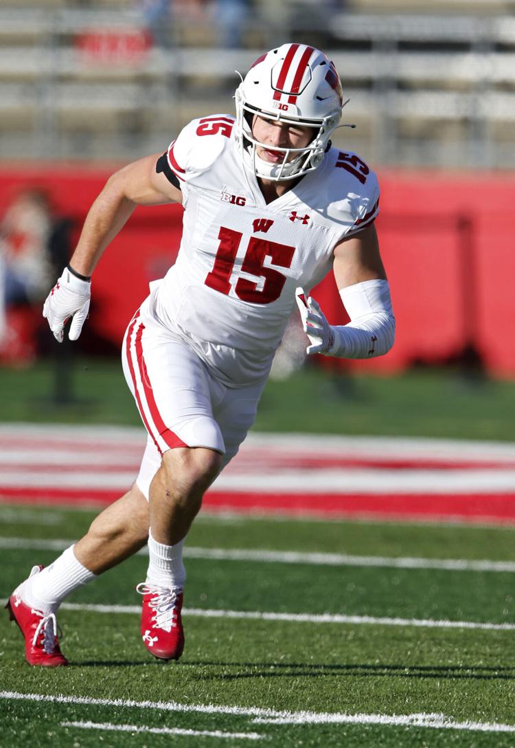 How Wisconsin football players decide what uniforms the team will wear