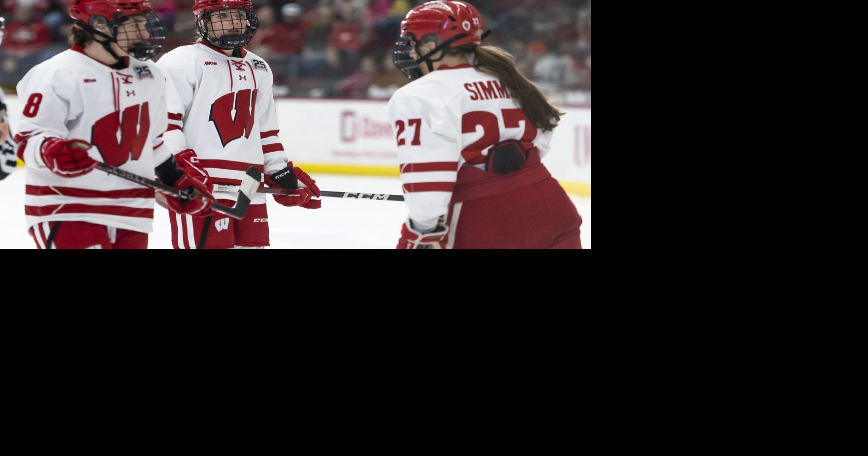 Another shutout nets sweep for Wisconsin women's hockey