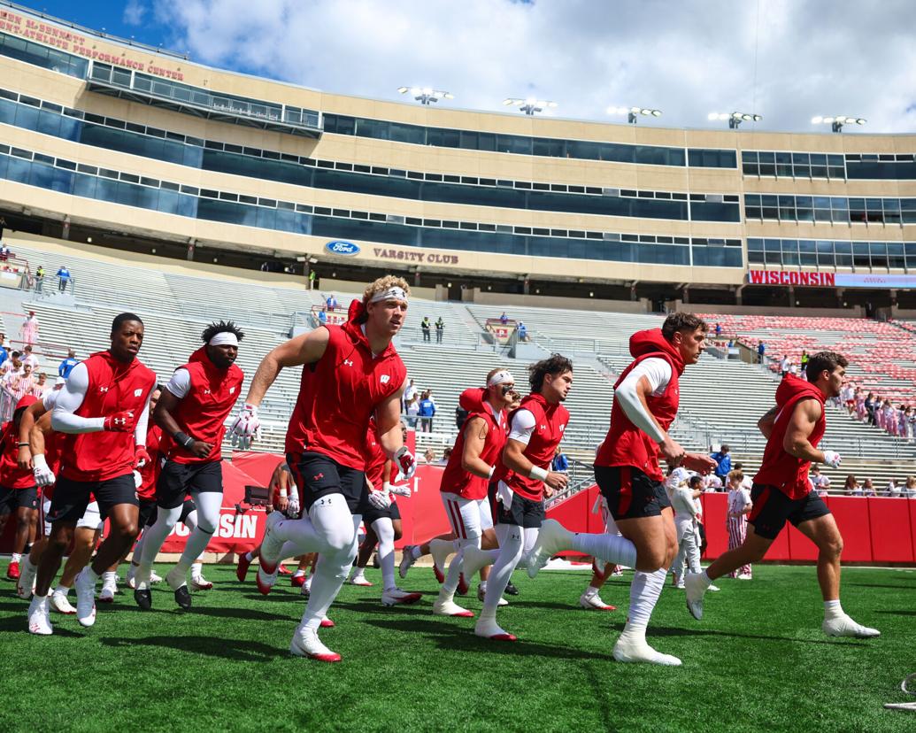 Grade Wisconsin football vs. Middle Tennessee State