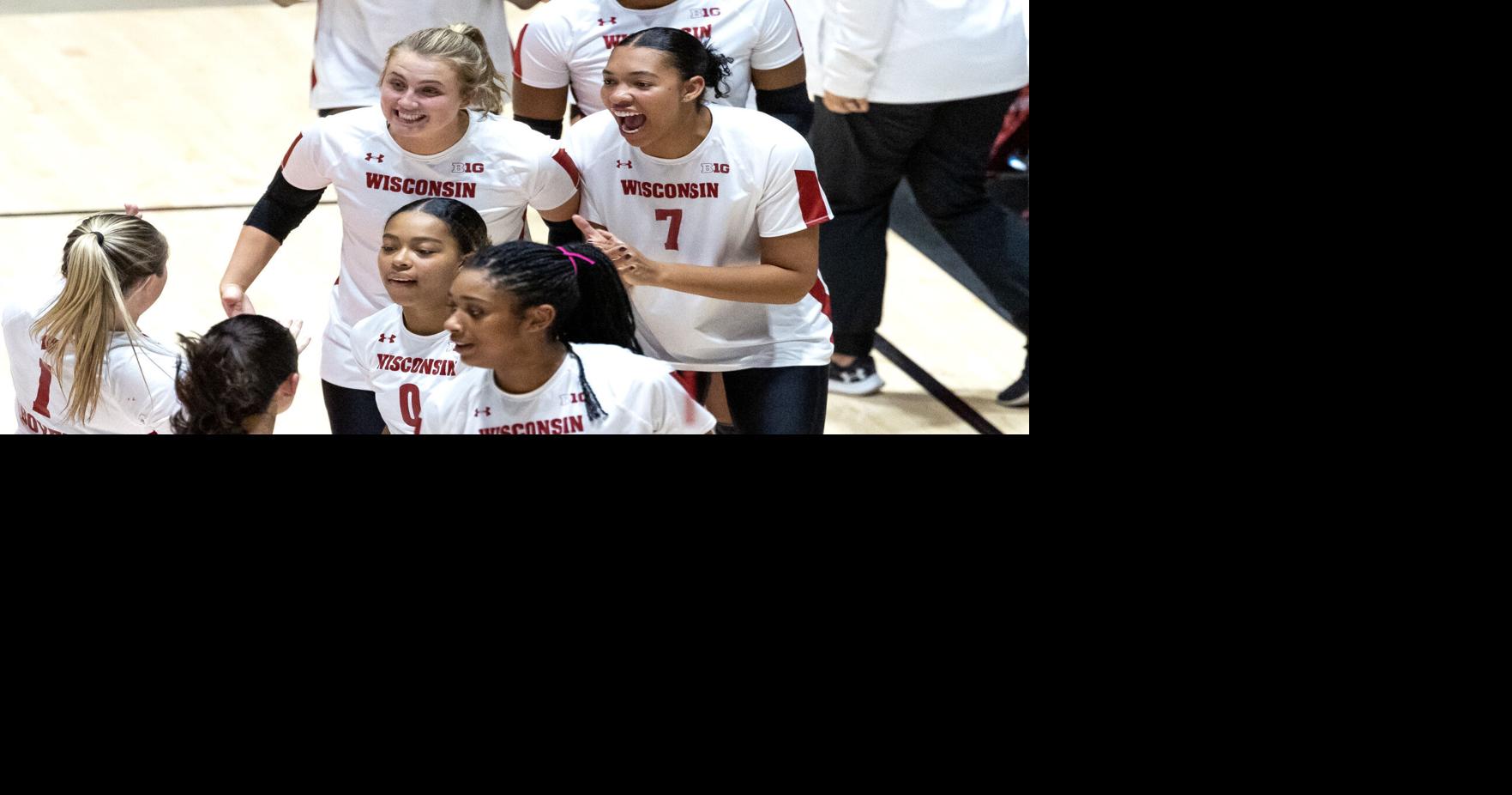 Photos: No. 1 Wisconsin volleyball sweeps Ohio State