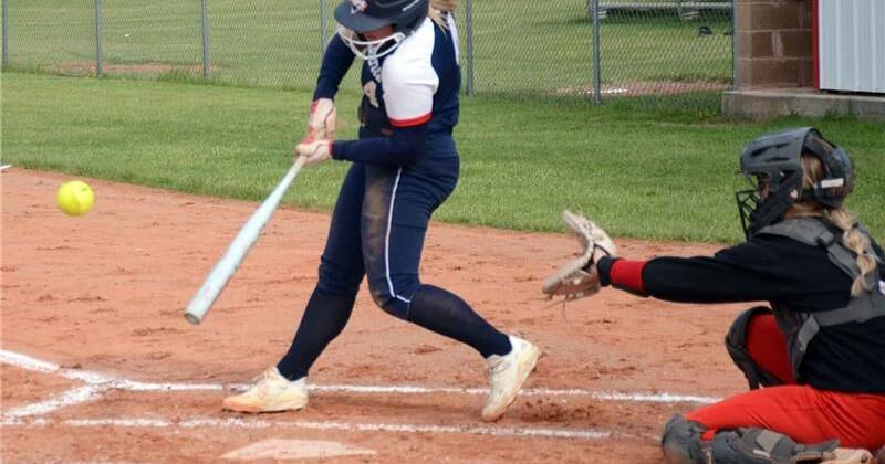 Wisconsin softball commit Kylee Molitor snaps state records