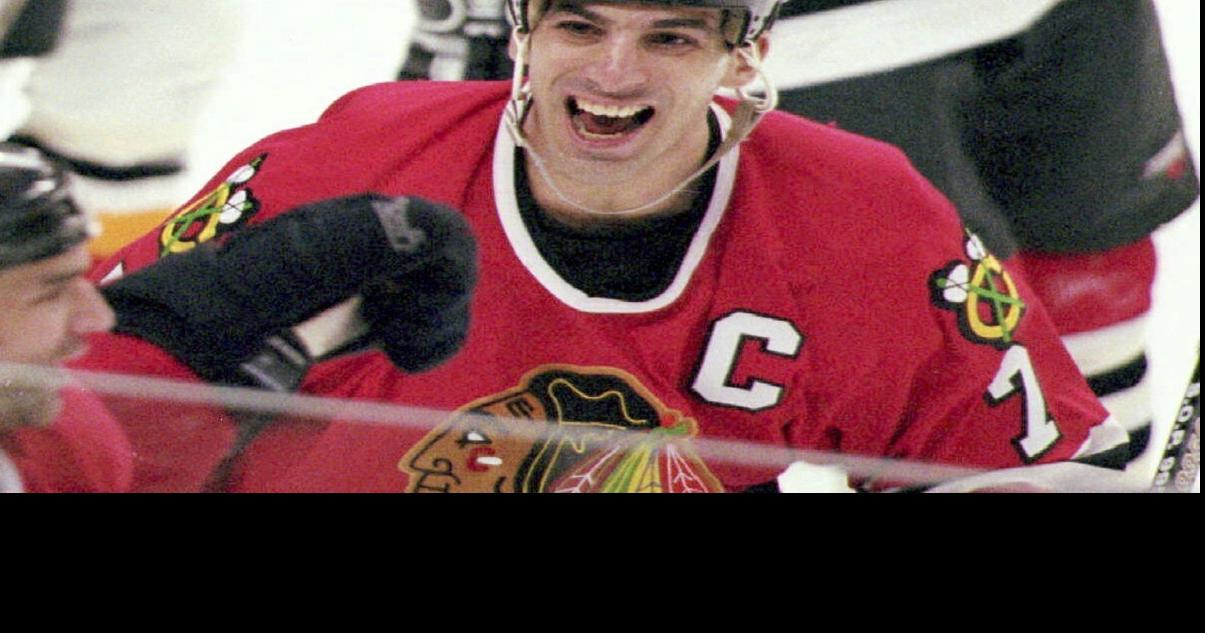 Former Wisconsin star Chris Chelios will have number retired