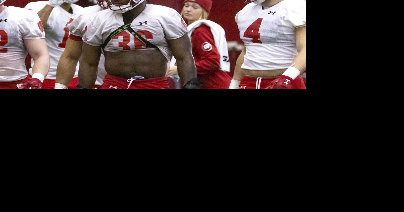 Wisconsin football captain Jake Chaney leads linebackers