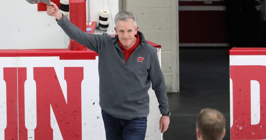 Open Jim: Is it time to put up a statue of Wisconsin hockey’s Mark Johnson?