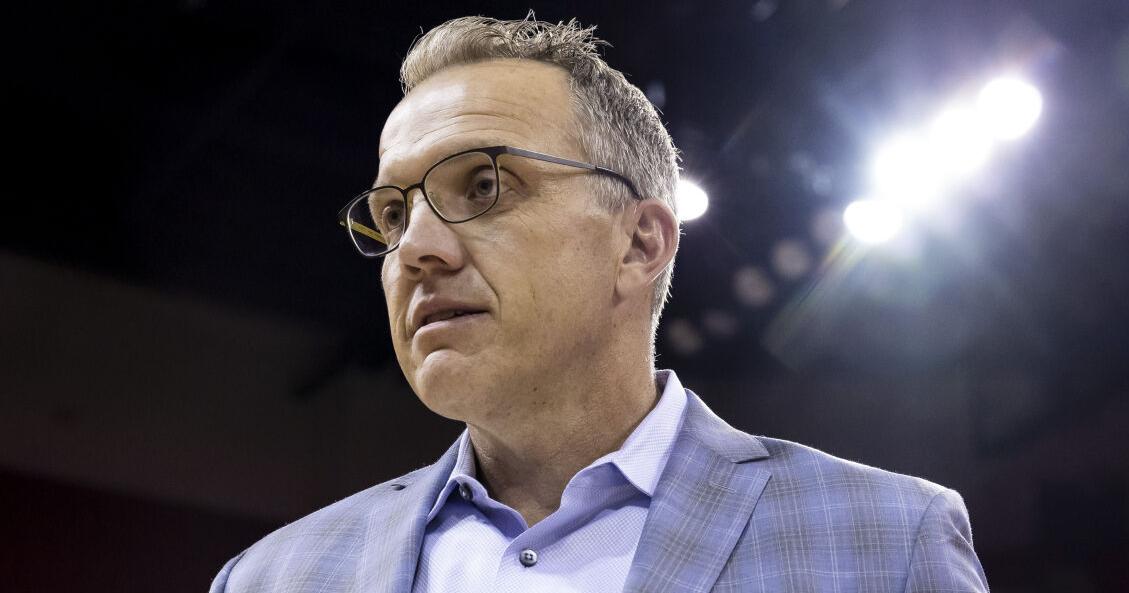 Wisconsin AD Chris McIntosh gets a pay raise with new deal