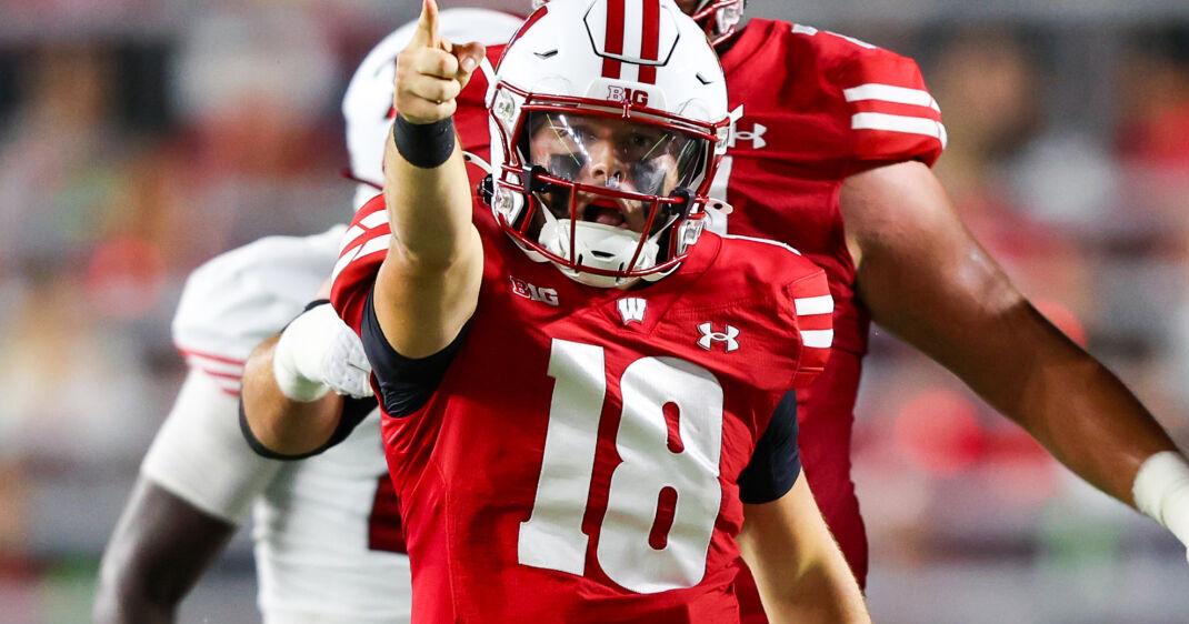 Inside the bravado of Wisconsin Badgers QB Danny O'Neil