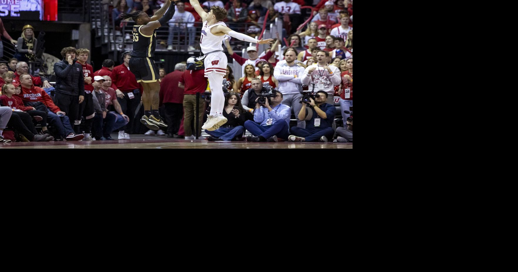 Wisconsin men's basketball shows good and bad on perimeter