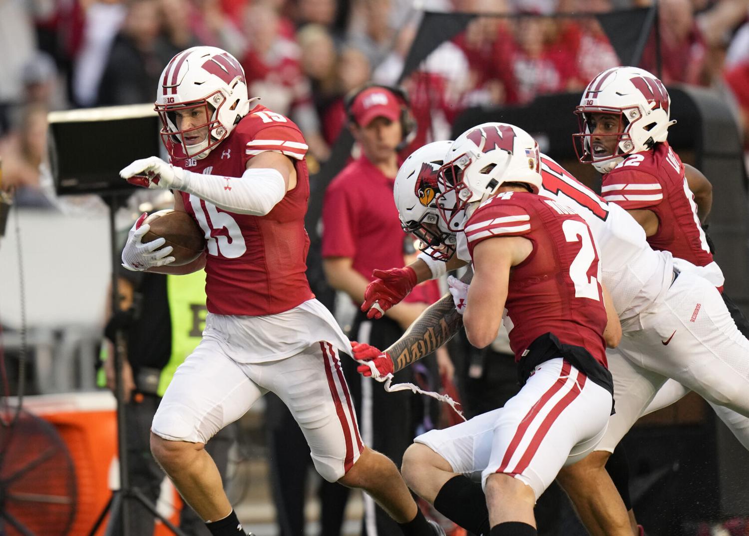 3 things that stood out from Wisconsin football's big win over Illinois ...