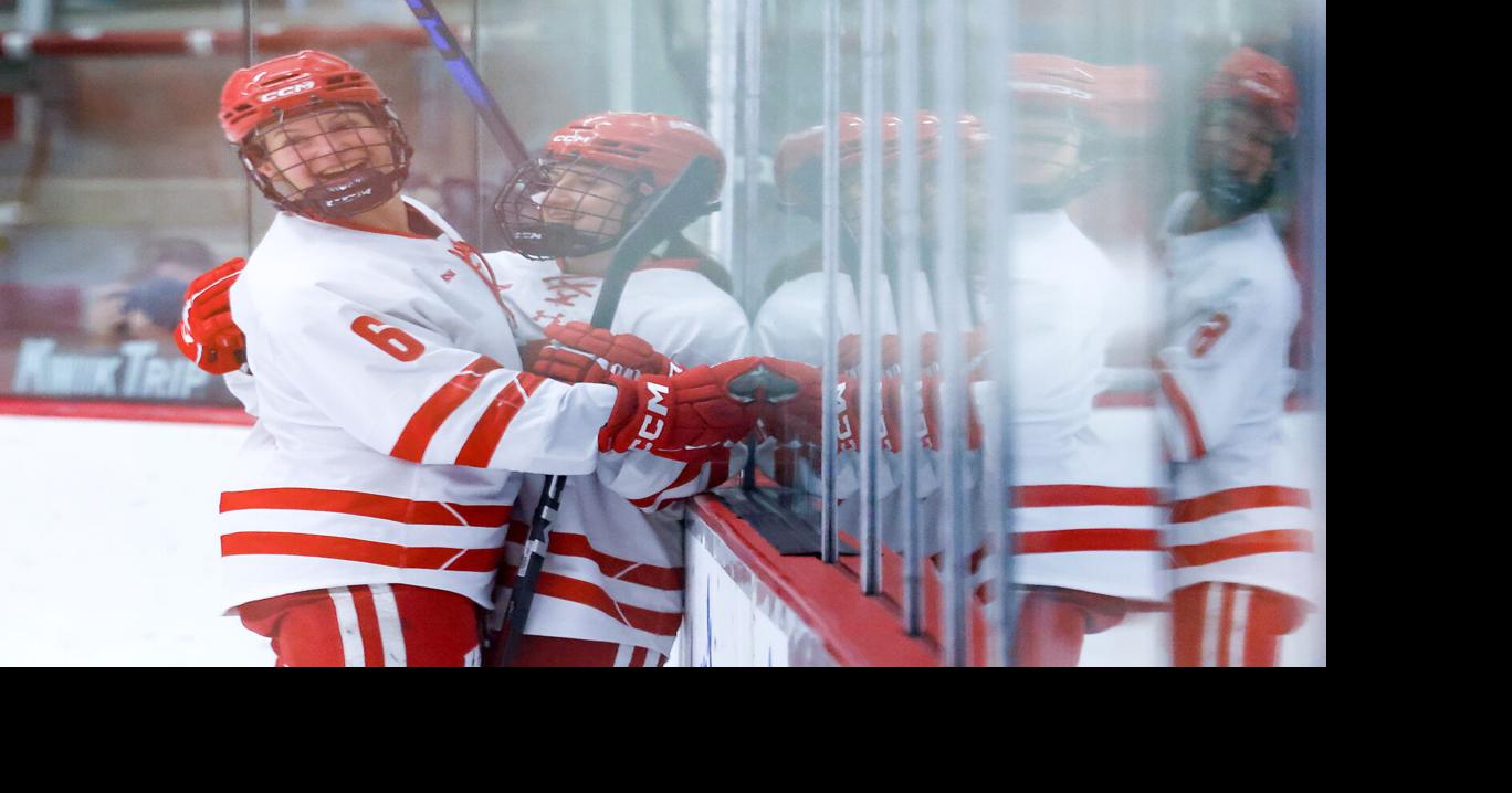 Lacey Eden, Caroline Harvey lead Wisconsin past Mercyhurst