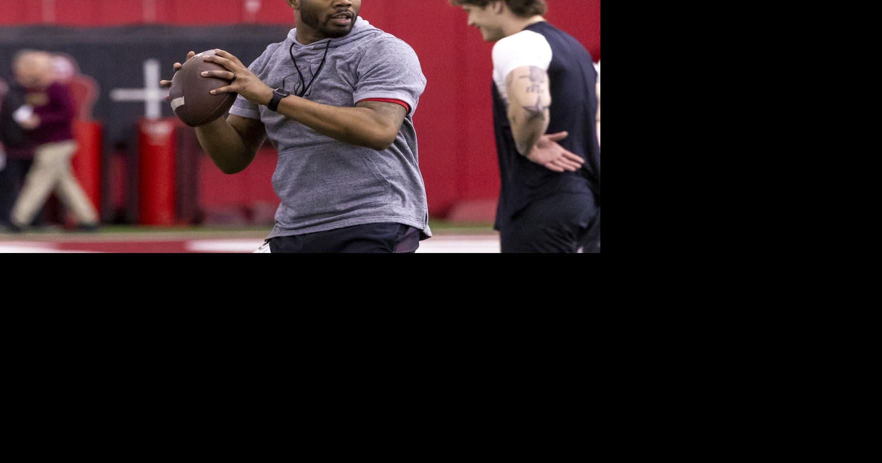 Wisconsin football: Kenny Guiton on WR competition