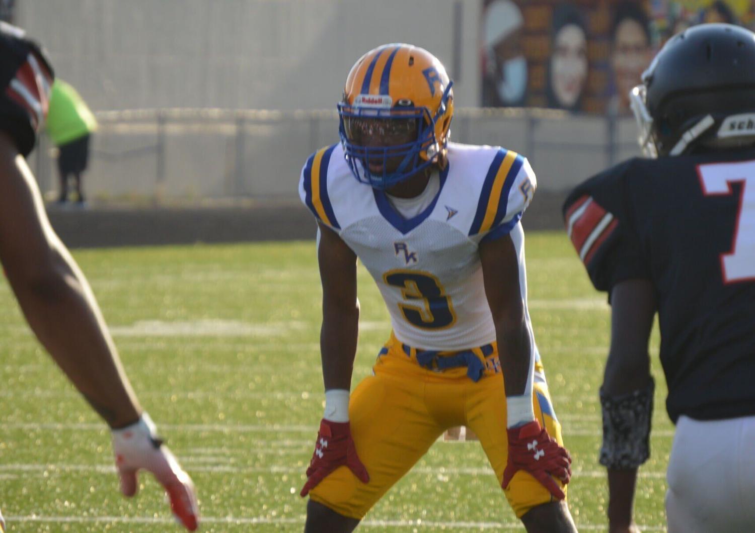 Running back Nate White signs with Wisconsin football