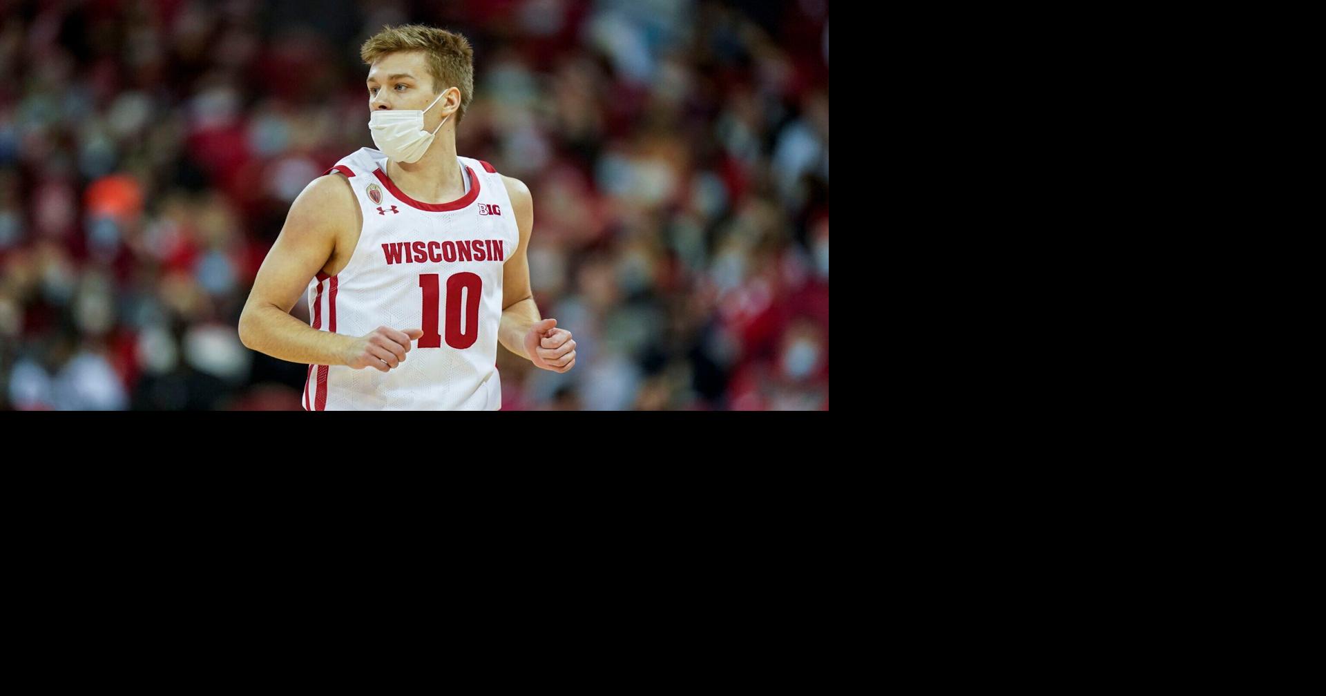 Wisconsin men’s basketball awards Isaac Lindsey scholarship