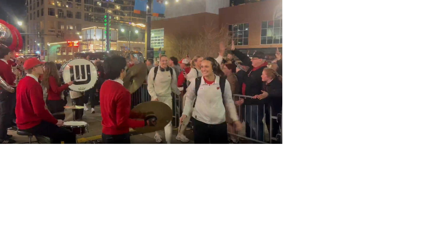 Watch Wisconsin volleyball team arrive for Final Four match vs. Kentucky
