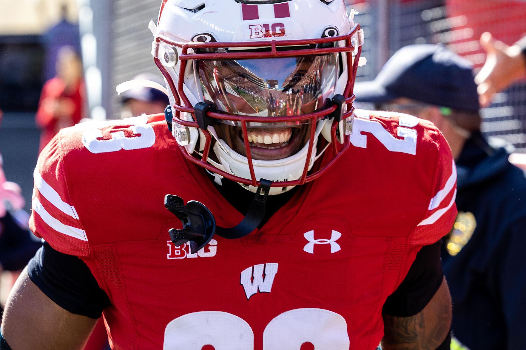 Wisconsin Badgers football transfer portal tracker