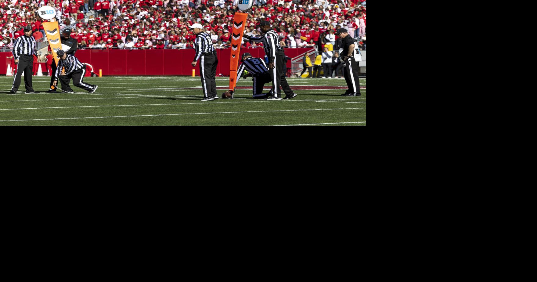 Wisconsin's chain gang tries to stay out of harm's way