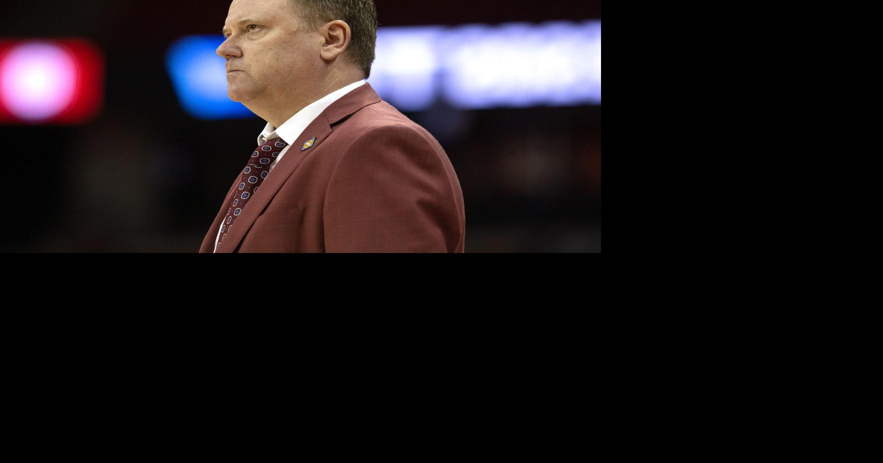 Daniel Freitag signs with Wisconsin men's basketball