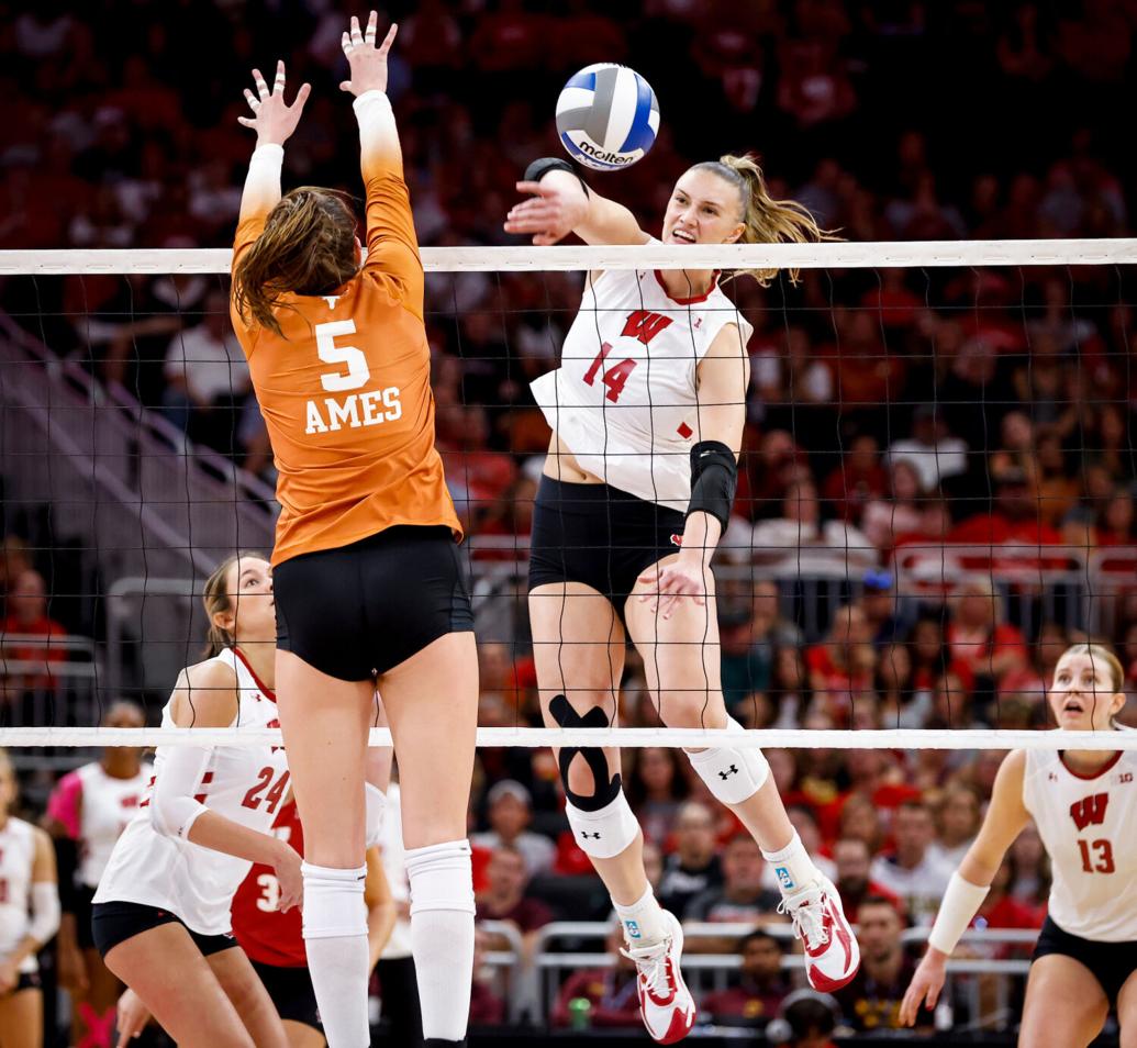 Anna Smrek dominant for Wisconsin volleyball after injury
