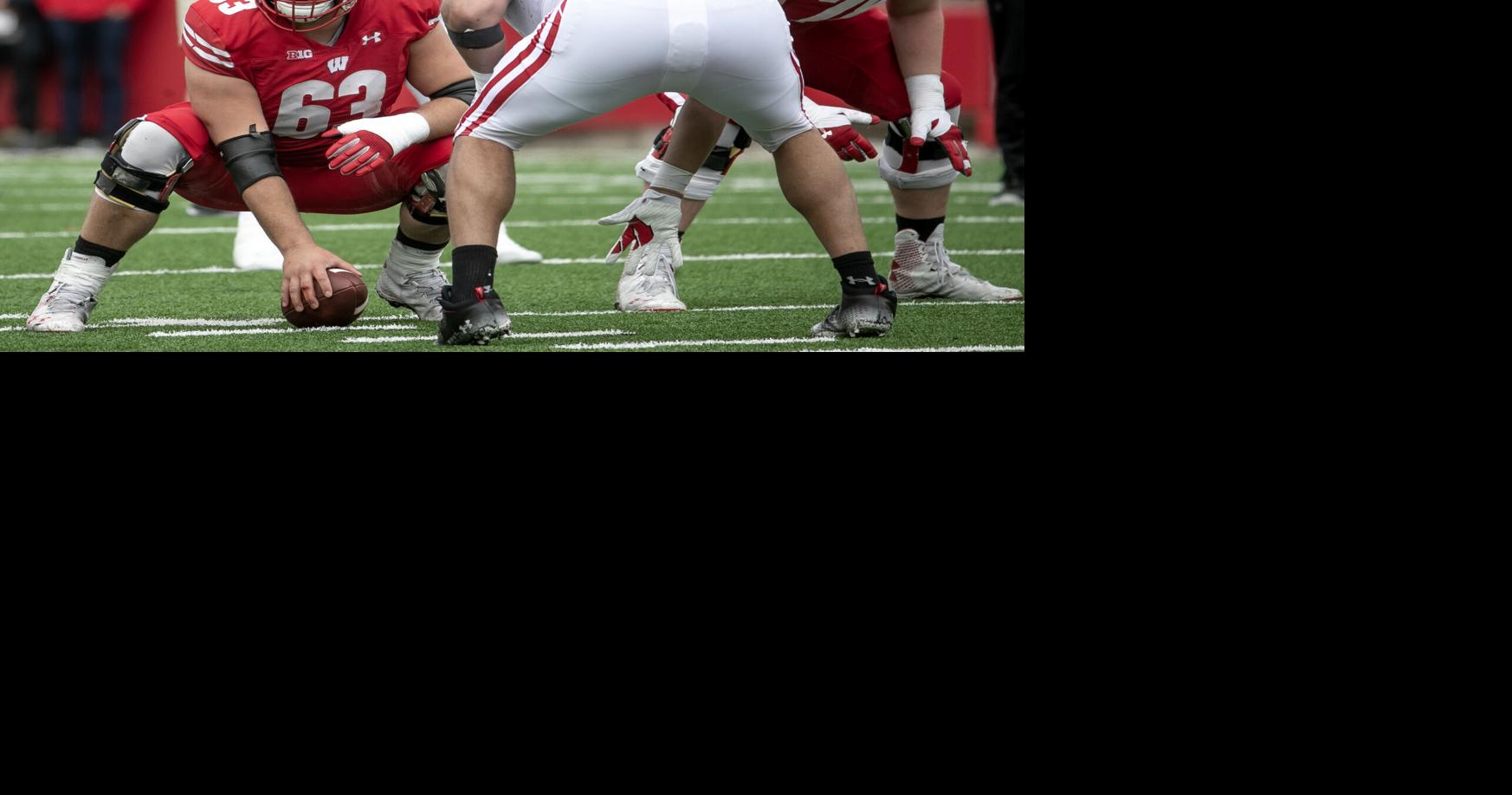 How Wisconsin football develops centers in, out of season
