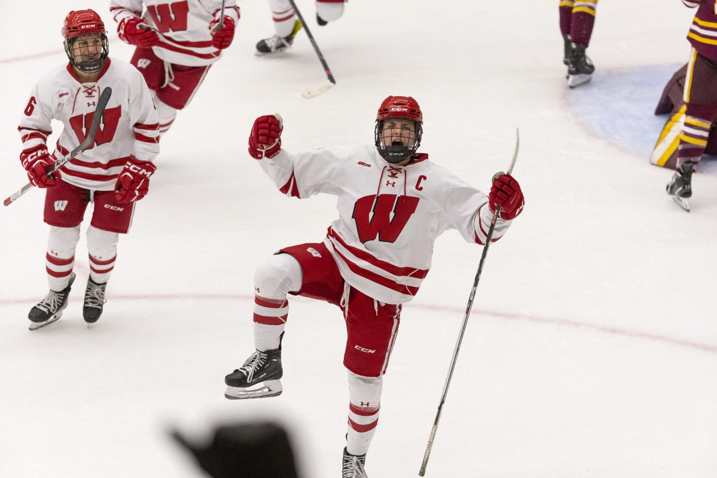Britta Curl uses humor as Wisconsin women's hockey captain
