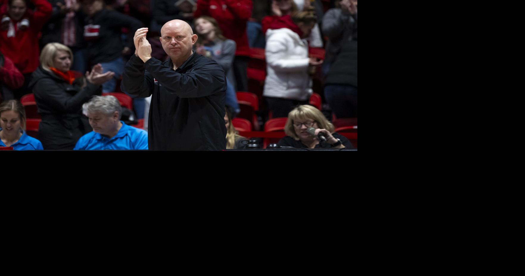 Wisconsin volleyball lands commitment from Halle Thompson