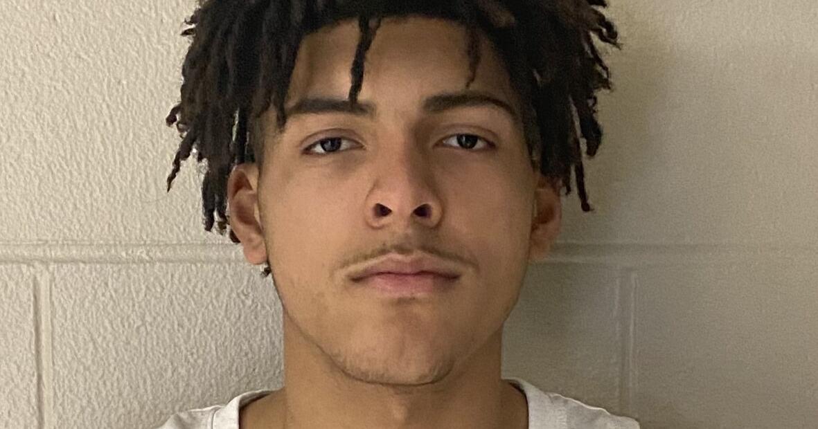 Wisconsin basketball recruiting: EJ Walkerofficial visit