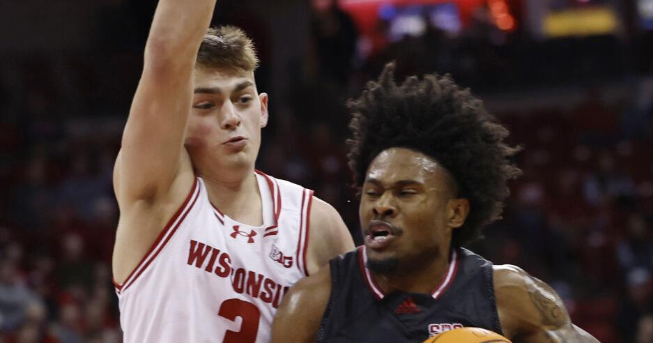 Wisconsin men's basketball's Connor Essegian injury update