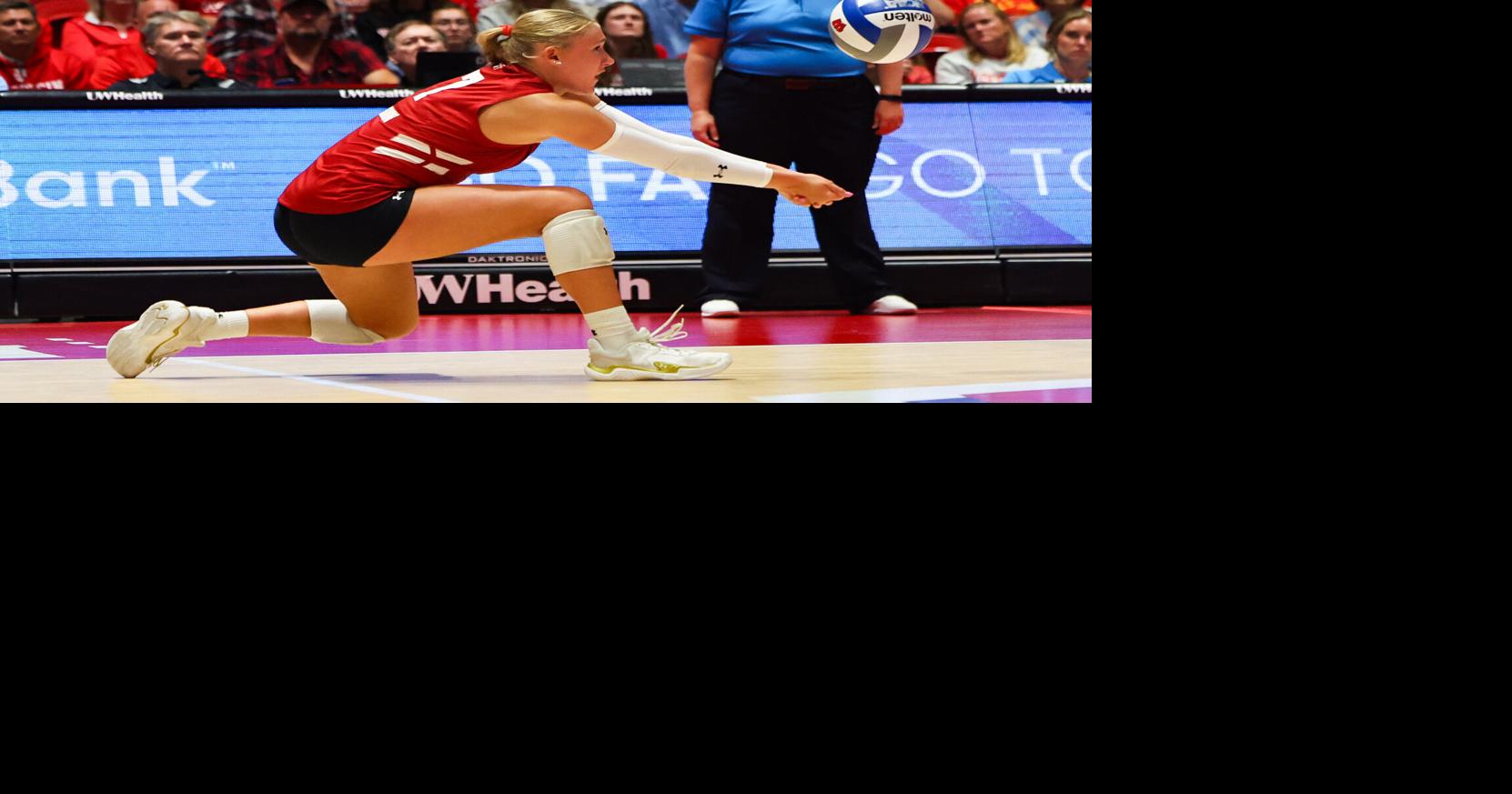 Kristen Simon shines as Wisconsin volleyball starting libero