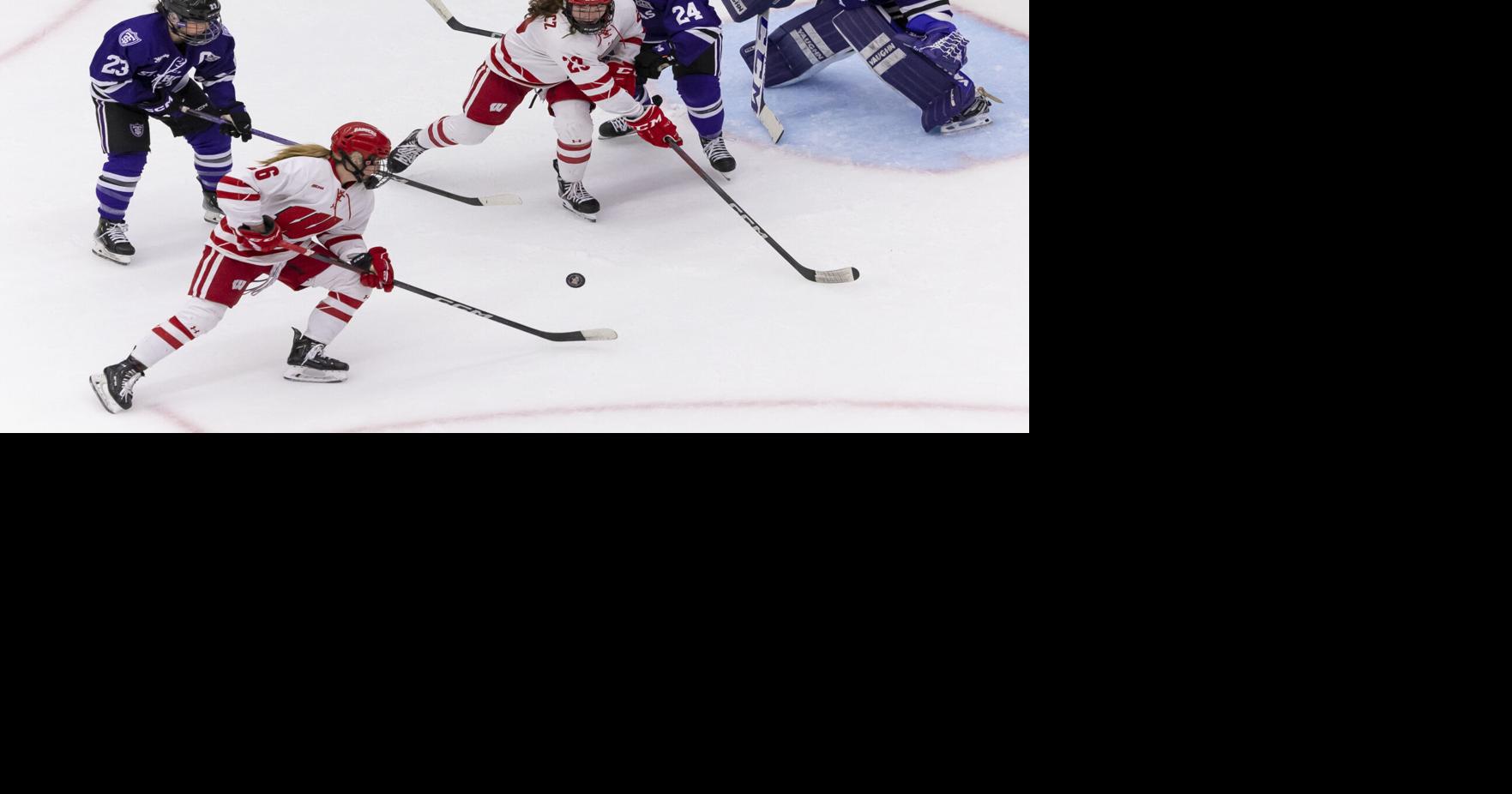 Wisconsin hockey teams stay in top 5 of national rankings