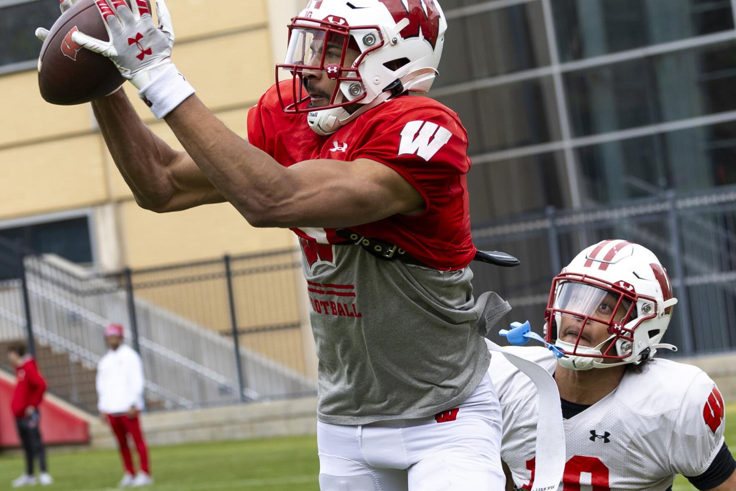 Tyler Van Dyke impresses during Wisconsin football practice