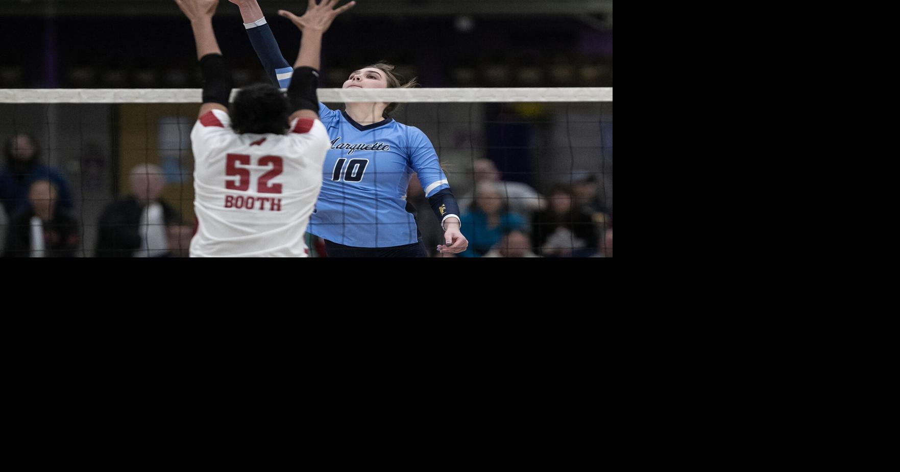 Wisconsin volleyball's Carter Booth earns Big Ten honor
