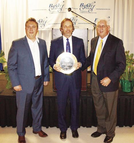 Estlinbaum, Savage tabbed man, woman of the year | News ...