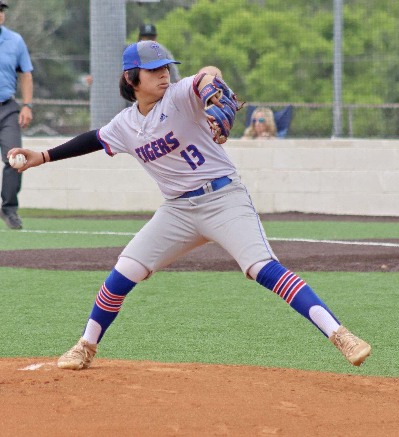 Roundup Tidehaven Rolls In District 25 3a Opener Sports