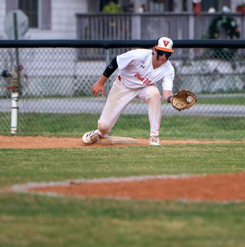 Offense buoys five-game win streak for Van Vleck | Sports ...
