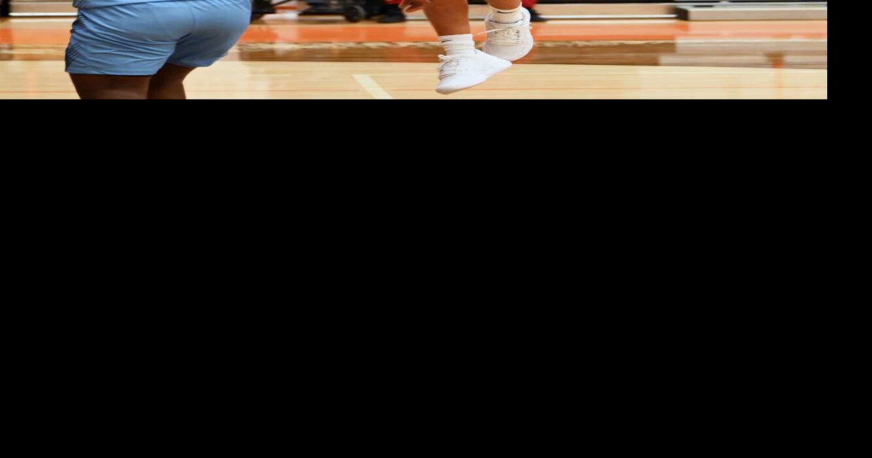 Van Vleck comeback thwarted in home opener | Sports | baycitytribune.com