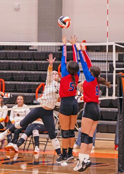 Slow starts plague Van Vleck, Lady Leps fall at home | Sports ...