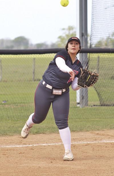 Van Vleck loses first district game to Boling | Sports | baycitytribune.com