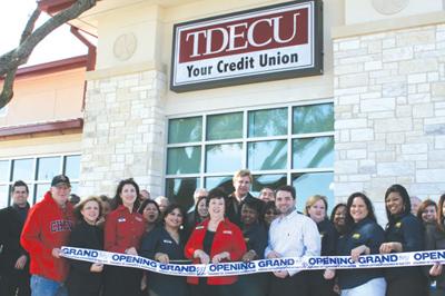 TDECU holds official opening | News | baycitytribune.com