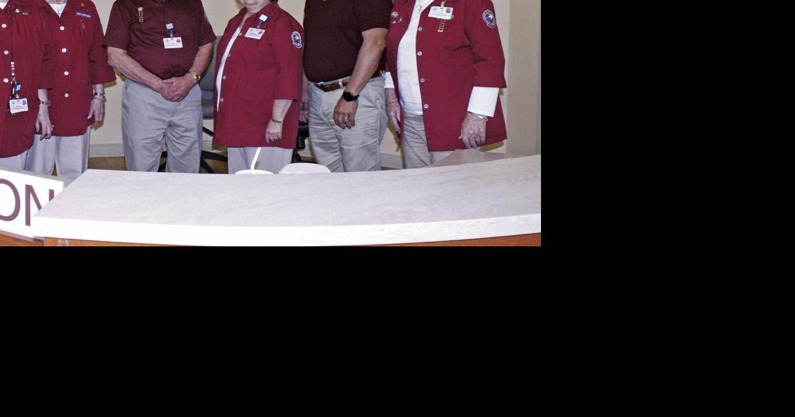 Making a difference: Hospital volunteers play vital role in patient ...